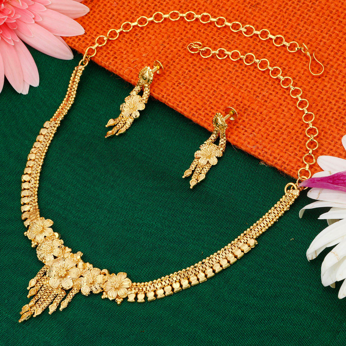 Sukkhi Moddish 24 Carat 1 Gram Gold Jewellery Necklace Set For Women
